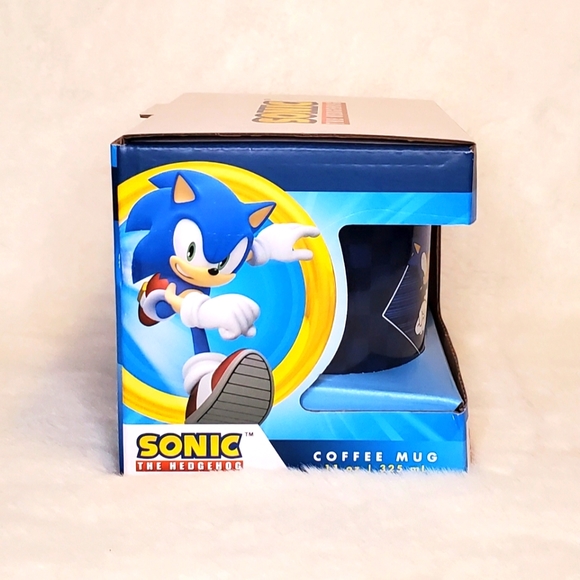Dining | Sonic The Hedgehog 11 Oz Ceramic Mug With Handle | Poshmark